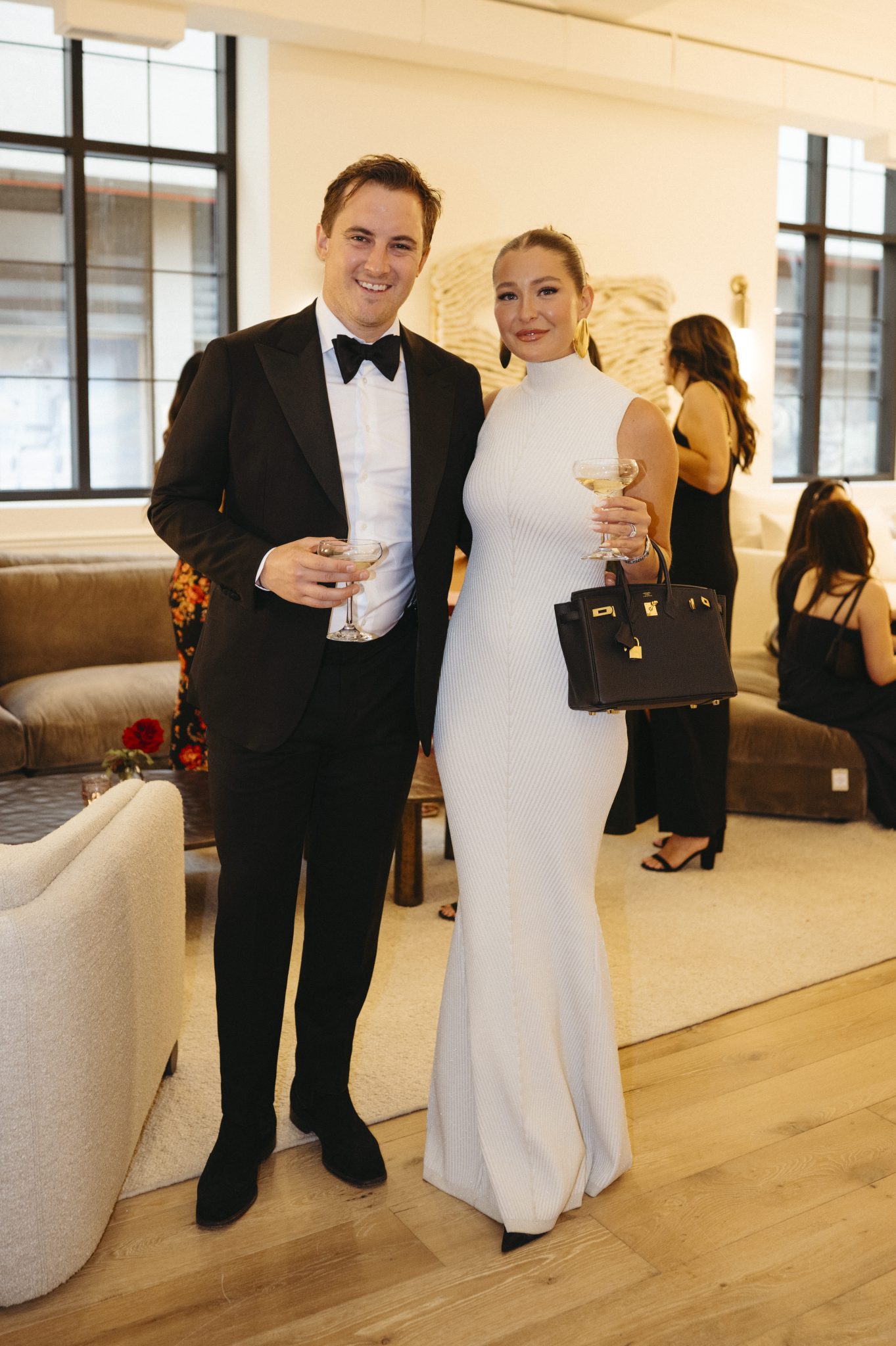 Bar Trove’s Stylish Debut - Modern Luxuria